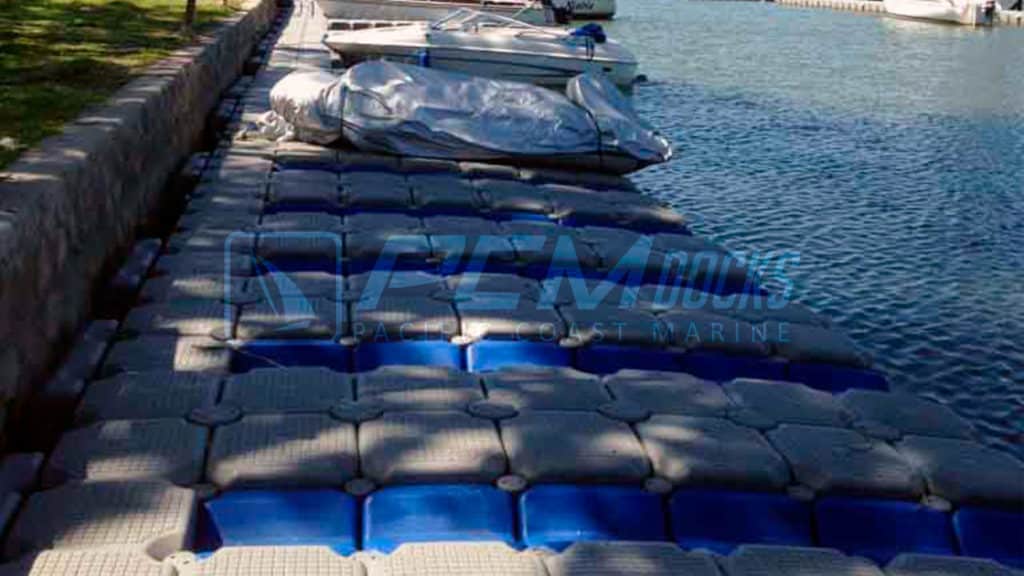 PCM Docks Colombia - Muelle Flotante y Decking 100 % Personalizados.